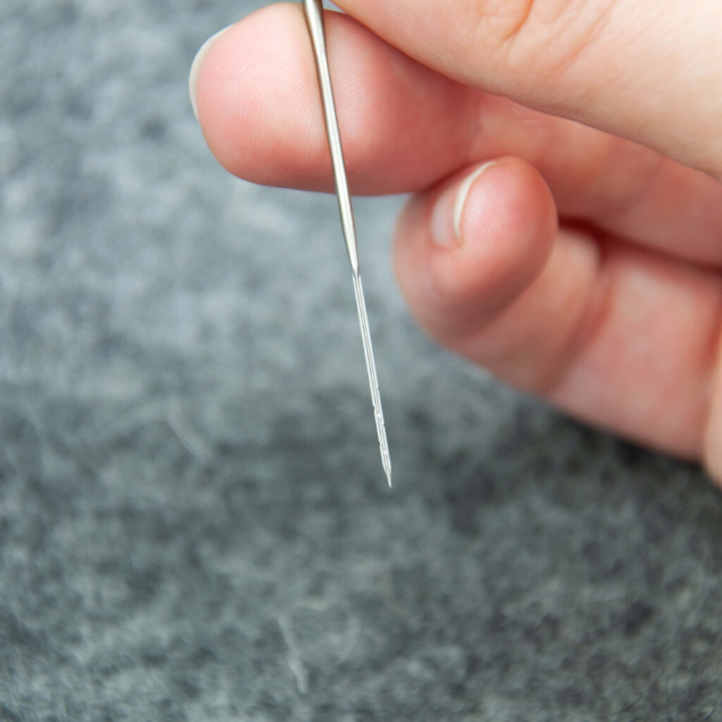 Felt needles explained - Meaningful Crafts