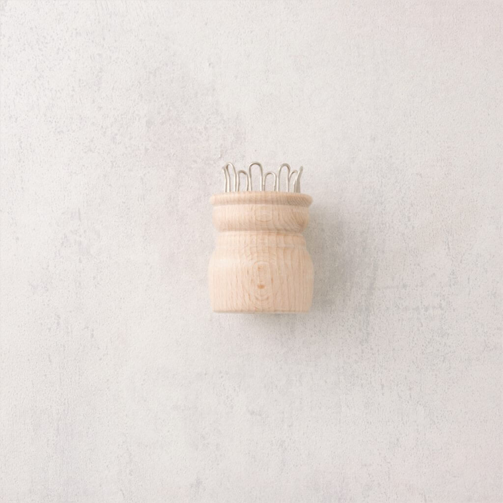 Punch bobbin - Meaningful Crafts