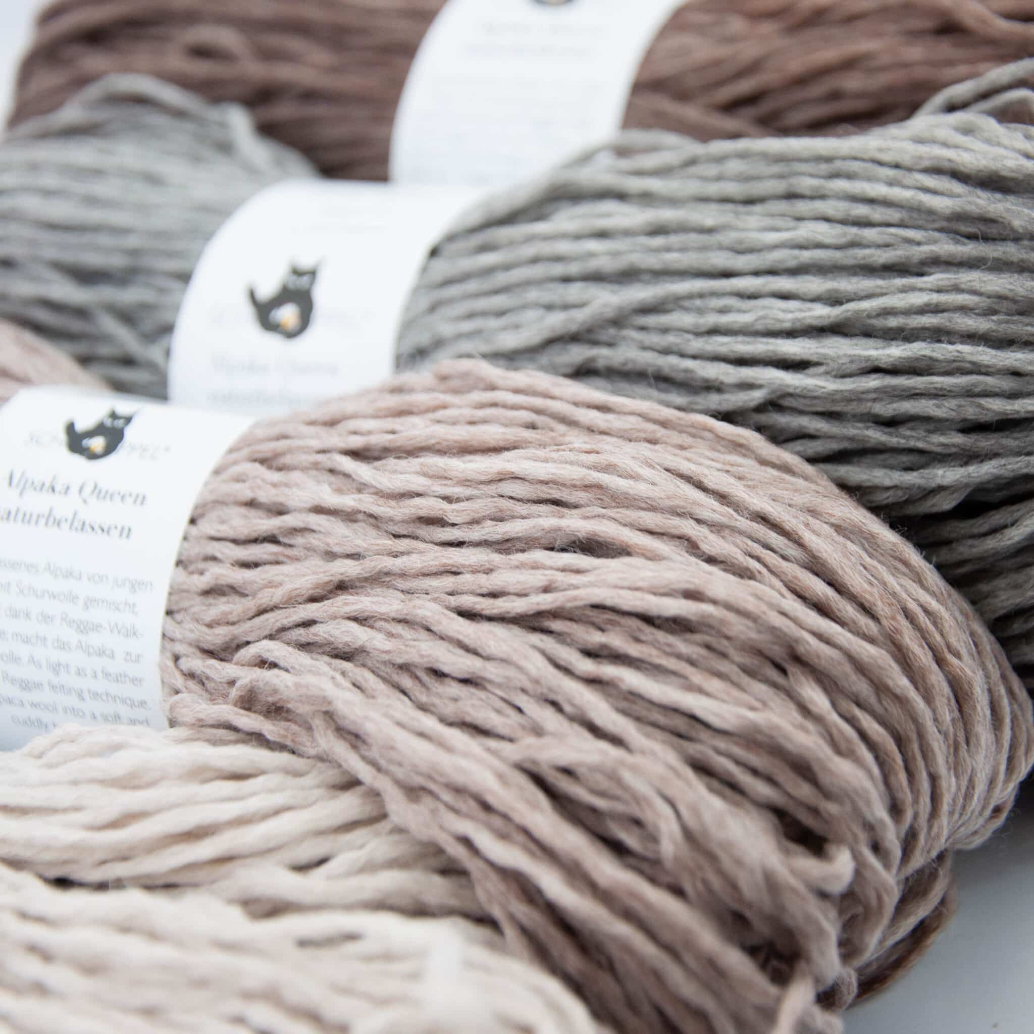 Alpaca Queen - Meaningful Crafts