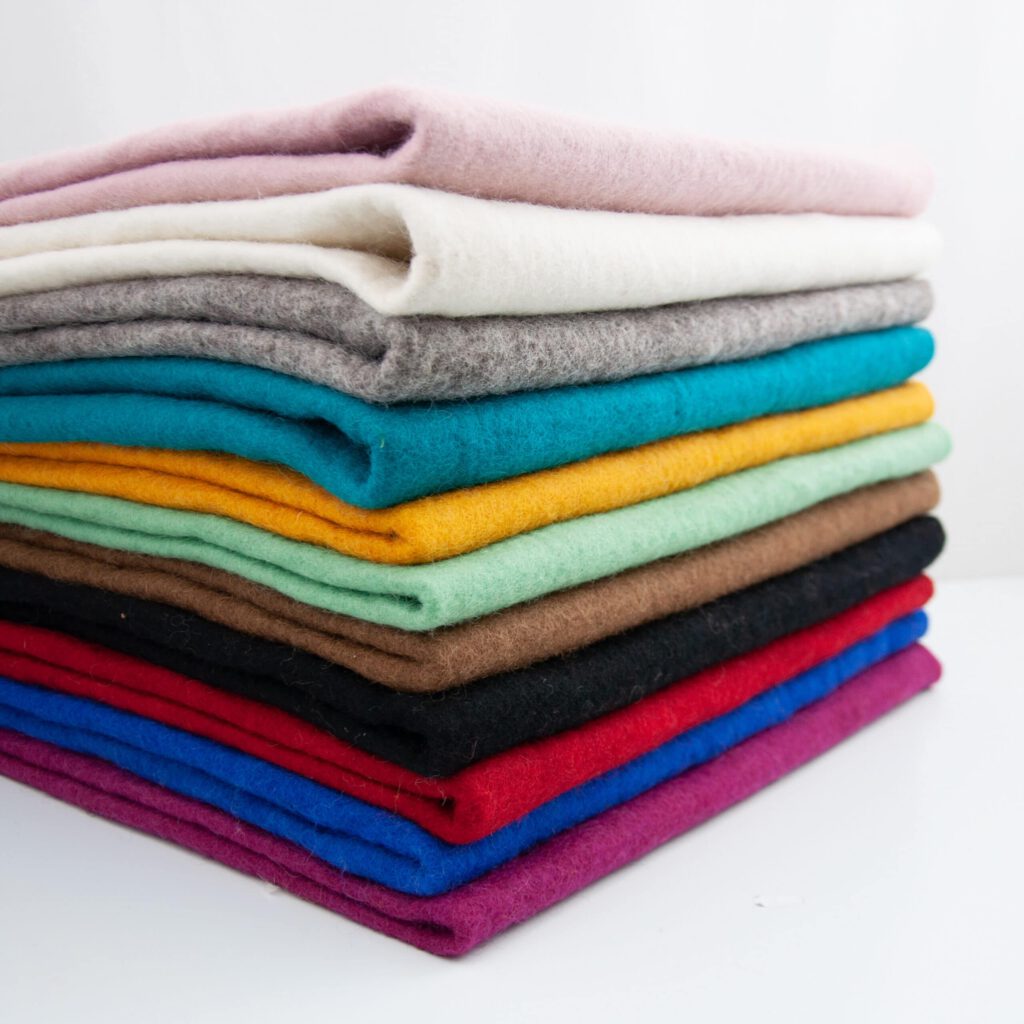 Handfelted rags - 60x80 cm - Handfelt - Meaningful Crafts